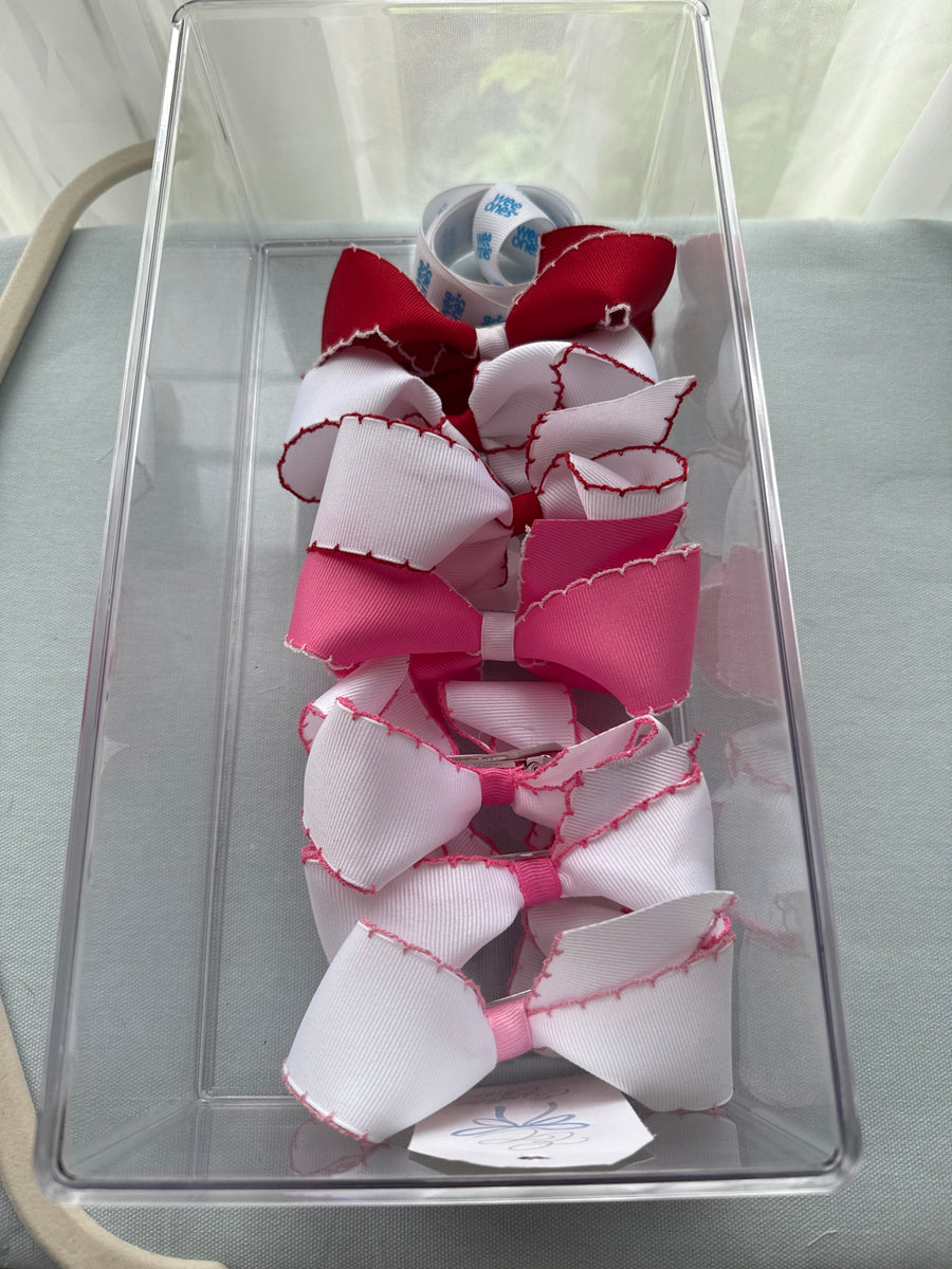 Wee Ones Medium Moon Stitch Bow – EC Stitches